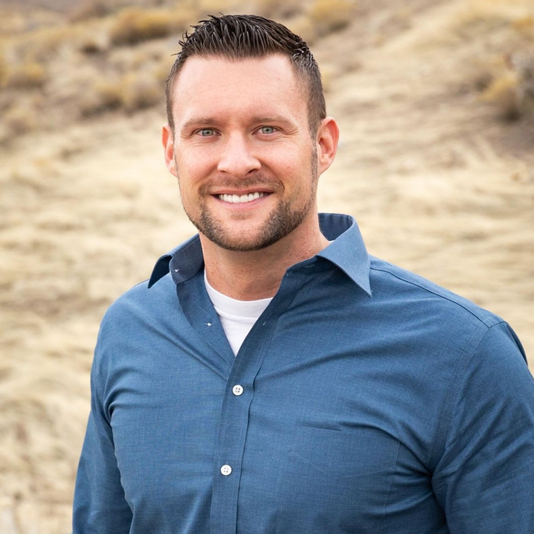 Coach Andrew Green - Aura