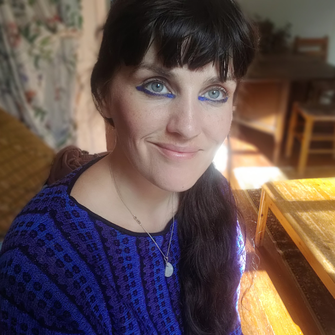Jo Pountain - Shamanic practioner, coach and musician on Aura