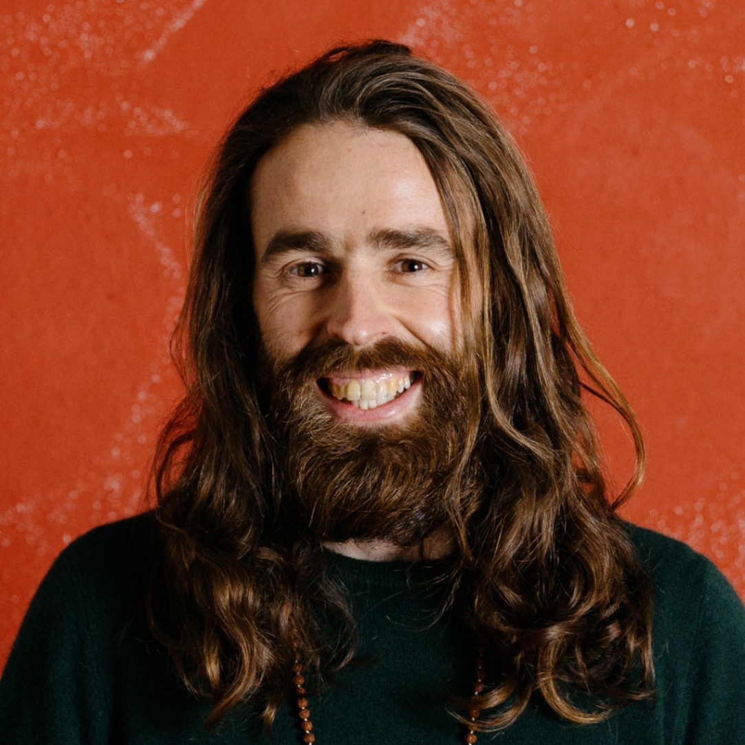 Peter Mathis - Meditationslehrer on Aura