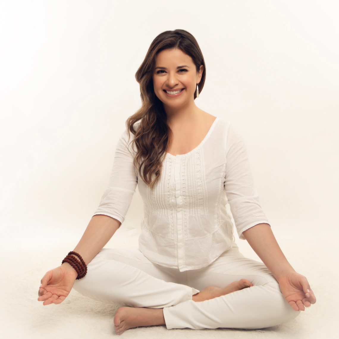 Carolina Lasso - Teacher, Author, Eternal Student on Aura