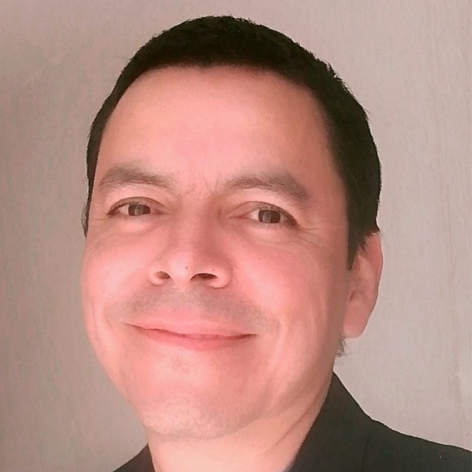 Guillermo Solís - Coach de Meditación y Mindfulness on Aura